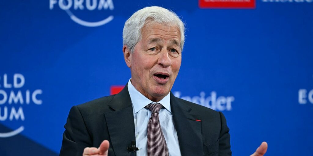 JPMorgan reorganiza sus principales centros de beneficios como parte de ...