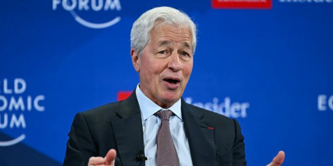 JPMorgan reorganiza sus principales centros de beneficios como parte de ...