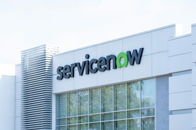 El CEO de ServiceNow busca tocar fondo en las acciones de software con ...